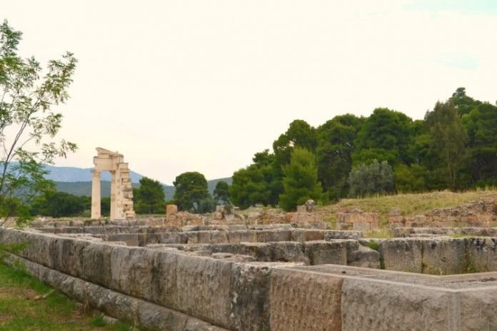 Το Αρχαίο Θέατρο της Επιδαύρου και το Ασκληπιείο