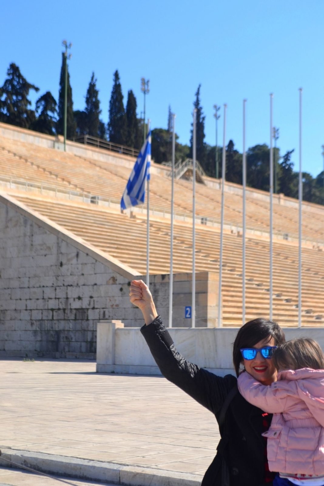 Τα παιδιά ταξιδεύουν στην Ελλάδα με τη Μελίτα, την Ελλη και τον Ερμή