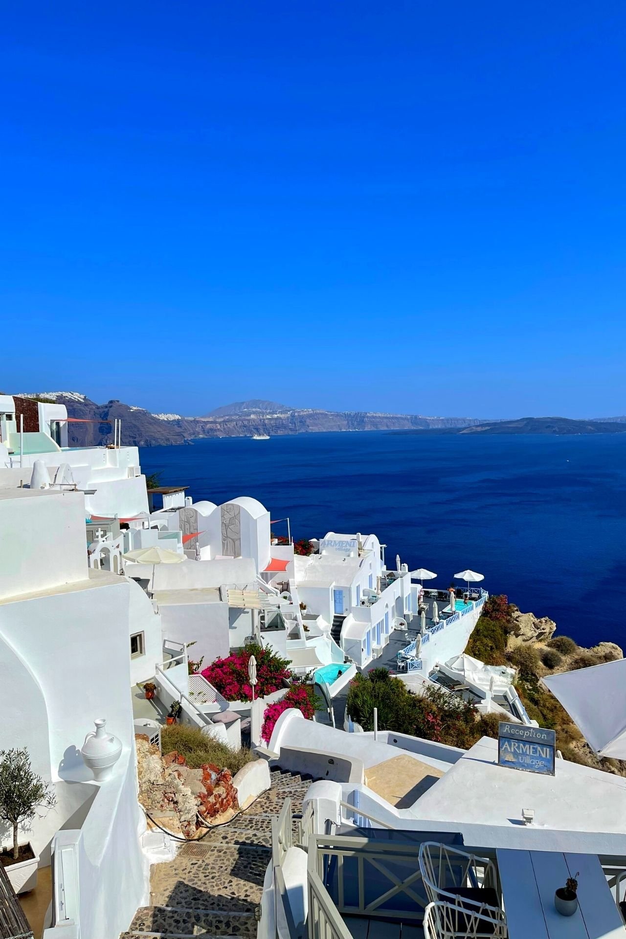 santorini_krouaziera_ellhnika_nhsia-8 - Anthomeli